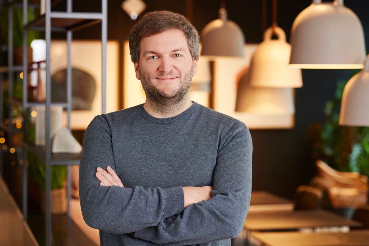 Unveiling the Management Profile of Christoph Münch